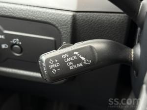 Pelēks Volkswagen Touareg 2016 Liepāja, ar dzinēja tilpumu 3.00 L un nobraukumu 181 tūkst. km par 18500 €, foto 31 vietnē AUTOMOTO.COM.LV
