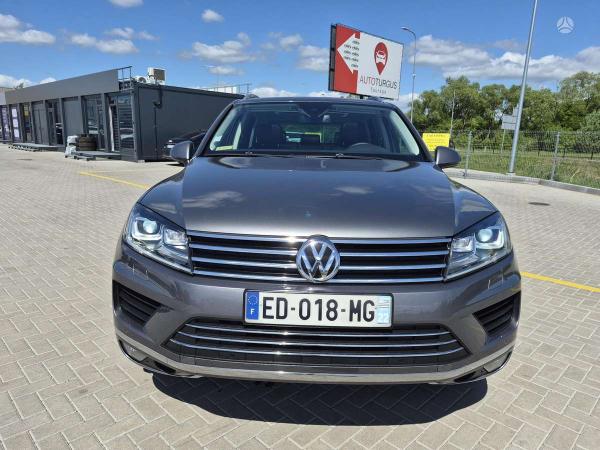Pelēks Volkswagen Touareg 2016 Tauragė, ar dzinēja tilpumu 2.97 L un nobraukumu 277 tūkst. km par 14500 €, foto 4 vietnē AUTOMOTO.COM.LV