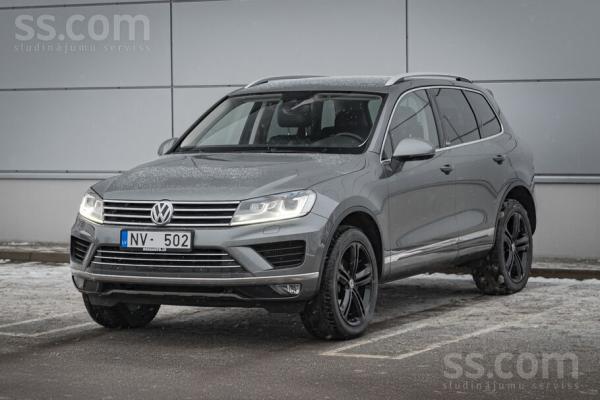Grey Volkswagen Touareg 2017 in Riga, with an engine capacity of 3.00 L and mileage of 0 thousand km for 18500 €, photo 1 on AUTOMOTO.COM.LV