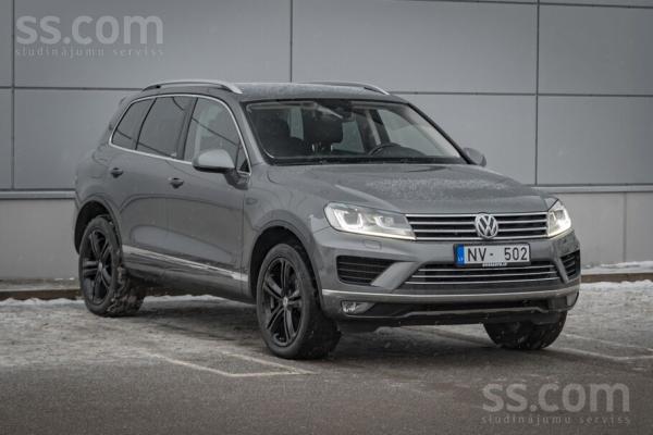 Grey Volkswagen Touareg 2017 in Riga, with an engine capacity of 3.00 L and mileage of 0 thousand km for 18500 €, photo 3 on AUTOMOTO.COM.LV