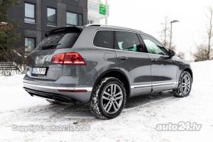 Pelēks Volkswagen Touareg 2017 Tallina, ar dzinēja tilpumu 3.00 L un nobraukumu 258 tūkst. km par 14990 €, foto 6 vietnē AUTOMOTO.COM.LV