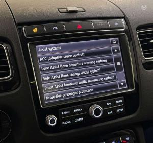Pelēks Volkswagen Touareg 2017 Marijampole, ar dzinēja tilpumu 2.97 L un nobraukumu 311 tūkst. km par 15999 €, foto 4 vietnē AUTOMOTO.COM.LV