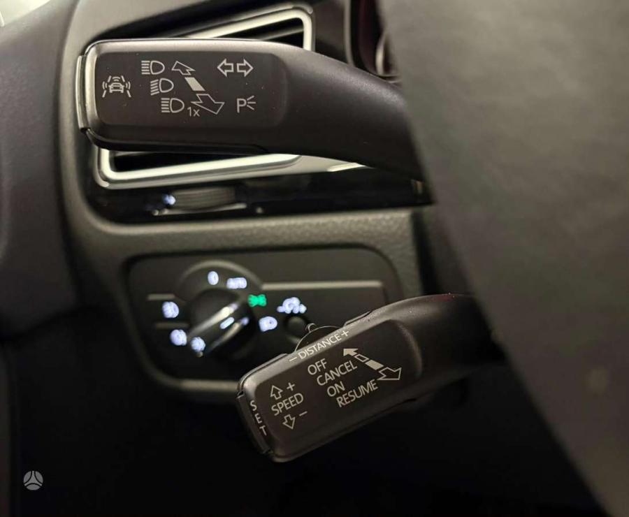 Pelēks Volkswagen Touareg 2017 Marijampole, ar dzinēja tilpumu 2.97 L un nobraukumu 311 tūkst. km par 15999 €, foto 10 vietnē AUTOMOTO.COM.LV