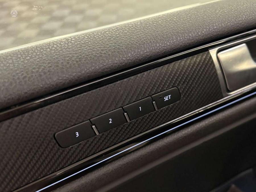 Pelēks Volkswagen Touareg 2017 Marijampole, ar dzinēja tilpumu 2.97 L un nobraukumu 311 tūkst. km par 15999 €, foto 27 vietnē AUTOMOTO.COM.LV