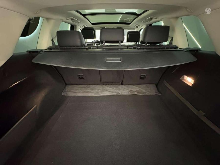 Pelēks Volkswagen Touareg 2017 Marijampole, ar dzinēja tilpumu 2.97 L un nobraukumu 311 tūkst. km par 15999 €, foto 33 vietnē AUTOMOTO.COM.LV