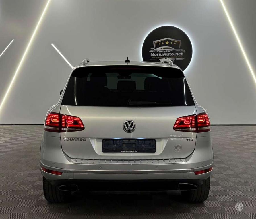 Pelēks Volkswagen Touareg 2017 Marijampole, ar dzinēja tilpumu 2.97 L un nobraukumu 311 tūkst. km par 15999 €, foto 36 vietnē AUTOMOTO.COM.LV