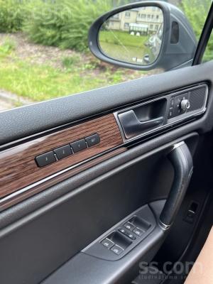 Pelēks Volkswagen Touareg 2017 Rīga, ar dzinēja tilpumu 3.00 L un nobraukumu 124 tūkst. km par 26900 €, foto 8 vietnē AUTOMOTO.COM.LV