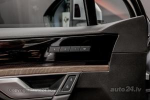 Pelēks Volkswagen Touareg 2018 Pērnava, ar dzinēja tilpumu 3.00 L un nobraukumu 219 tūkst. km par 31200 €, foto 25 vietnē AUTOMOTO.COM.LV
