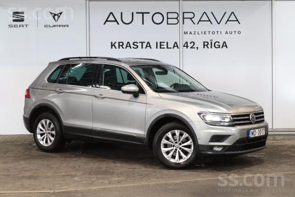 Grey Volkswagen Touareg 2019 in Riga, with an engine capacity of 2.00 L and mileage of 151 thousand km for 5190 €, photo 3 on AUTOMOTO.COM.LV