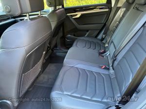 Pelēks Volkswagen Touareg 2019 Tallina, ar dzinēja tilpumu 3.00 L un nobraukumu 175 tūkst. km par 32900 €, foto 16 vietnē AUTOMOTO.COM.LV