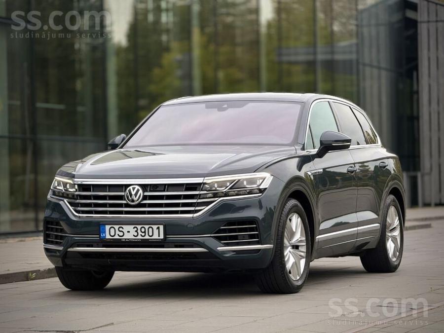 Pelēks Volkswagen Touareg 2019 Rīga, ar dzinēja tilpumu 3.00 L un nobraukumu 188 tūkst. km par 32000 €, foto 5 vietnē AUTOMOTO.COM.LV