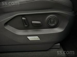 Pelēks Volkswagen Touareg 2019 Rīga, ar dzinēja tilpumu 3.00 L un nobraukumu 188 tūkst. km par 32000 €, foto 19 vietnē AUTOMOTO.COM.LV