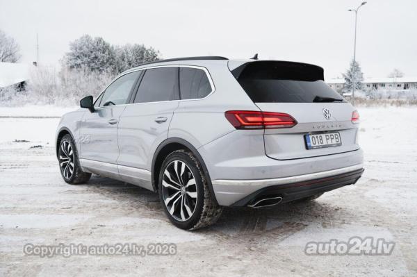 Pelēks Volkswagen Touareg 2020 Tartu, ar dzinēja tilpumu 3.00 L un nobraukumu 163 tūkst. km par 35900 €, foto 4 vietnē AUTOMOTO.COM.LV