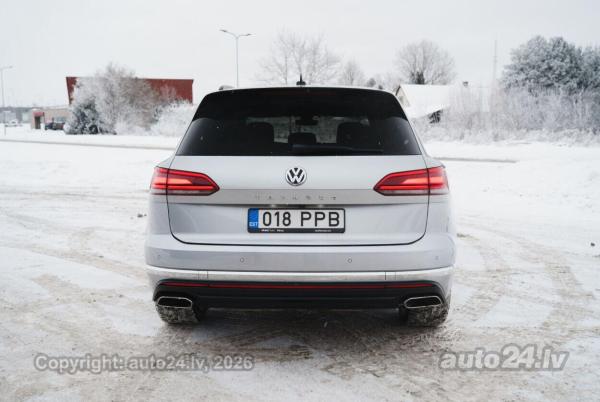 Pelēks Volkswagen Touareg 2020 Tartu, ar dzinēja tilpumu 3.00 L un nobraukumu 163 tūkst. km par 35900 €, foto 5 vietnē AUTOMOTO.COM.LV
