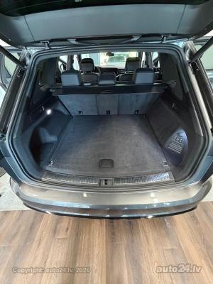 Grey Volkswagen Touareg 2020 in Tallinn, with an engine capacity of 3.00 L and mileage of 119 thousand km for 50000 €, photo 27 on AUTOMOTO.COM.LV