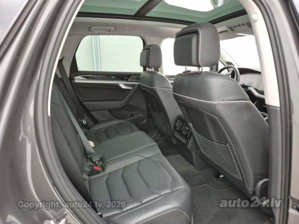 Pelēks Volkswagen Touareg 2021 Tallina, ar dzinēja tilpumu 3.00 L un nobraukumu 179 tūkst. km par 49800 €, foto 11 vietnē AUTOMOTO.COM.LV