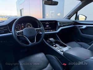 Серый Фольксваген Туарег 2021 в Тарту, объемом двигателя 3.00 л и пробегом 97 тыс. км за 49900 €, фото 15 на AUTOMOTO.COM.LV