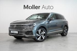 Grey Volkswagen Touareg 2021 in Vilnius, with an engine capacity of 3.00 L and mileage of 93 thousand km for 43900 €, photo 6 on AUTOMOTO.COM.LV