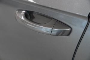 Grey Volkswagen Touareg 2021 in Vilnius, with an engine capacity of 3.00 L and mileage of 93 thousand km for 43900 €, photo 33 on AUTOMOTO.COM.LV