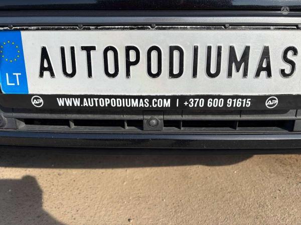Grey Volkswagen Touareg 2021 in Vilnius, with an engine capacity of 3.00 L and mileage of 176 thousand km for 38990 €, photo 9 on AUTOMOTO.COM.LV