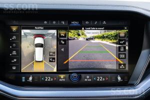 Pelēks Volkswagen Touareg 2022 Rīga, ar dzinēja tilpumu 3.00 L un nobraukumu 103 tūkst. km par 45700 €, foto 13 vietnē AUTOMOTO.COM.LV