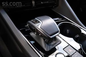 Pelēks Volkswagen Touareg 2022 Rīga, ar dzinēja tilpumu 3.00 L un nobraukumu 103 tūkst. km par 45700 €, foto 17 vietnē AUTOMOTO.COM.LV