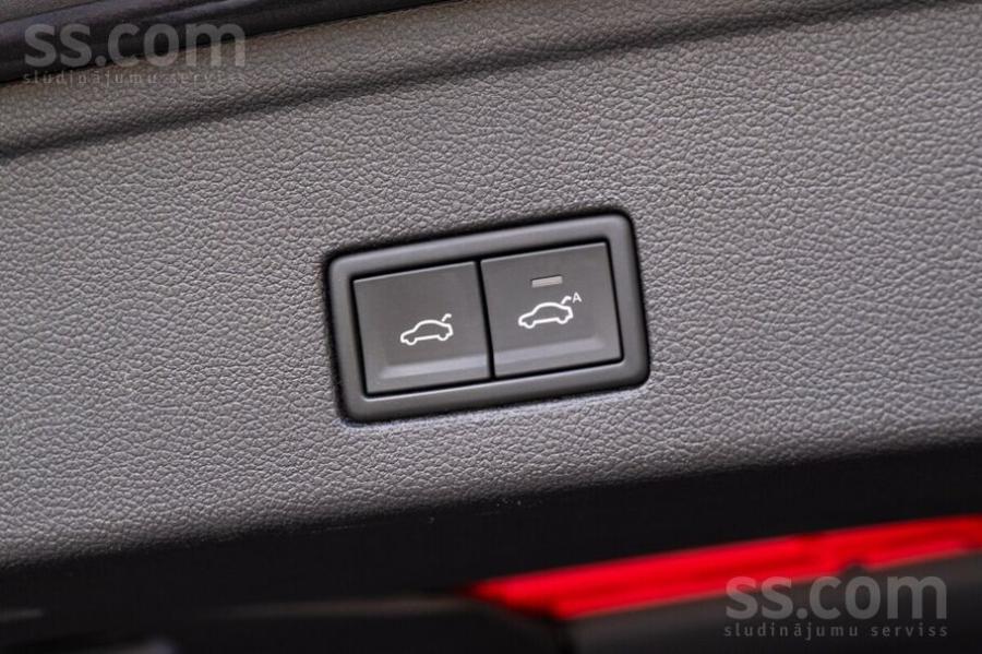 Pelēks Volkswagen Touareg 2022 Rīga, ar dzinēja tilpumu 3.00 L un nobraukumu 103 tūkst. km par 45700 €, foto 23 vietnē AUTOMOTO.COM.LV