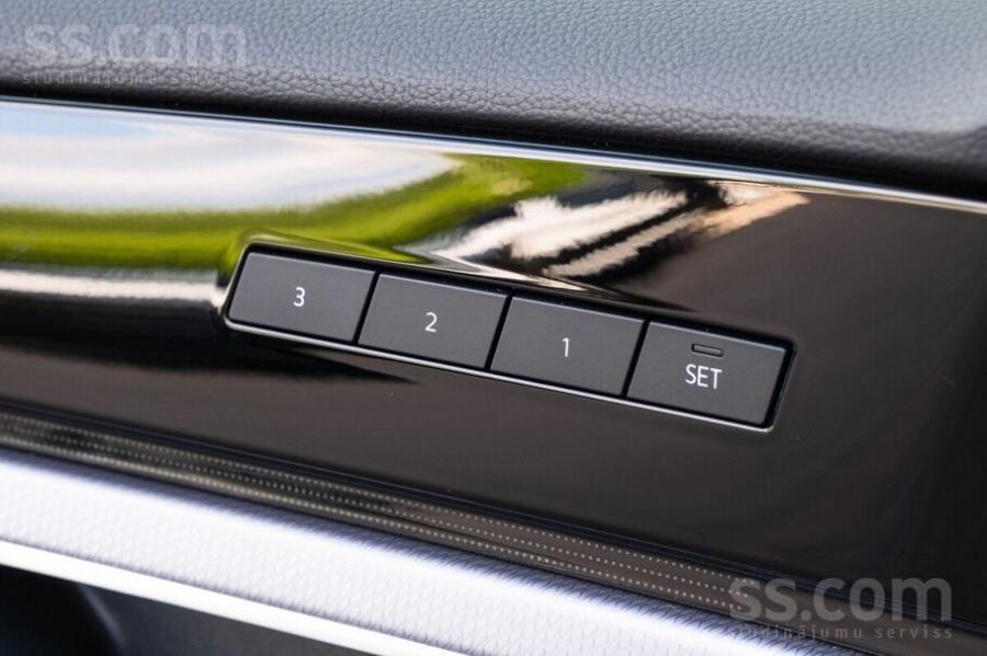 Pelēks Volkswagen Touareg 2022 Rīga, ar dzinēja tilpumu 3.00 L un nobraukumu 103 tūkst. km par 45700 €, foto 26 vietnē AUTOMOTO.COM.LV