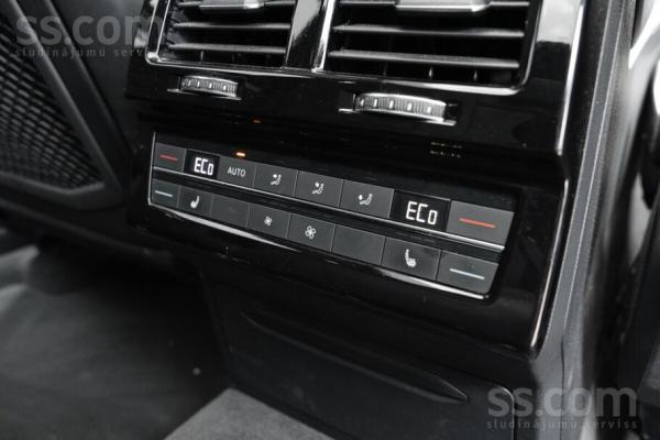 Pelēks Volkswagen Touareg 2022 Rīga, ar dzinēja tilpumu 3.00 L un nobraukumu 113 tūkst. km par 44900 €, foto 8 vietnē AUTOMOTO.COM.LV