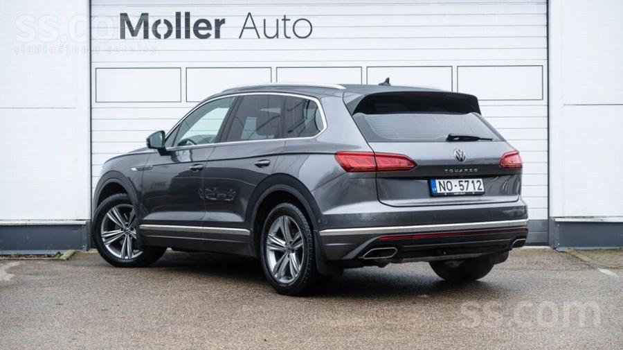 Pelēks Volkswagen Touareg 2023 Rīga, ar dzinēja tilpumu 3.00 L un nobraukumu 153 tūkst. km par 41350 €, foto 4 vietnē AUTOMOTO.COM.LV