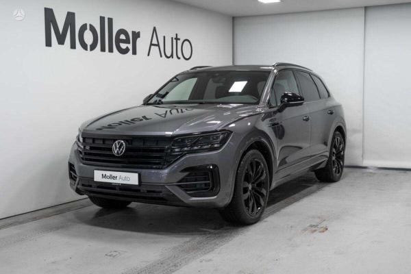 Pelēks Volkswagen Touareg 2023 Viļņa, ar dzinēja tilpumu 3.00 L un nobraukumu 75 tūkst. km par 55900 €, foto 1 vietnē AUTOMOTO.COM.LV