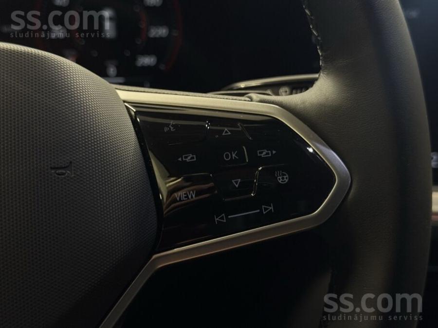 Grey Volkswagen Touareg 2023 in Riga, with an engine capacity of 3.00 L and mileage of 32 thousand km for 49990 €, photo 26 on AUTOMOTO.COM.LV