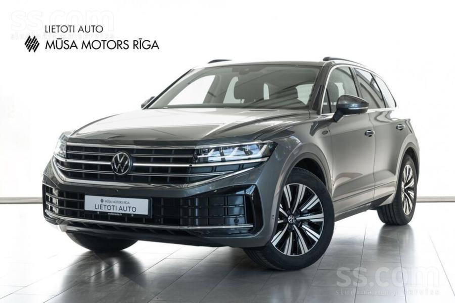 Pelēks Volkswagen Touareg 2023 Rīga, ar dzinēja tilpumu 3.00 L un nobraukumu 33 tūkst. km par 49500 €, foto 1 vietnē AUTOMOTO.COM.LV