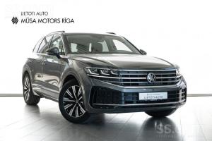 Pelēks Volkswagen Touareg 2023 Rīga, ar dzinēja tilpumu 3.00 L un nobraukumu 33 tūkst. km par 49500 €, foto 10 vietnē AUTOMOTO.COM.LV