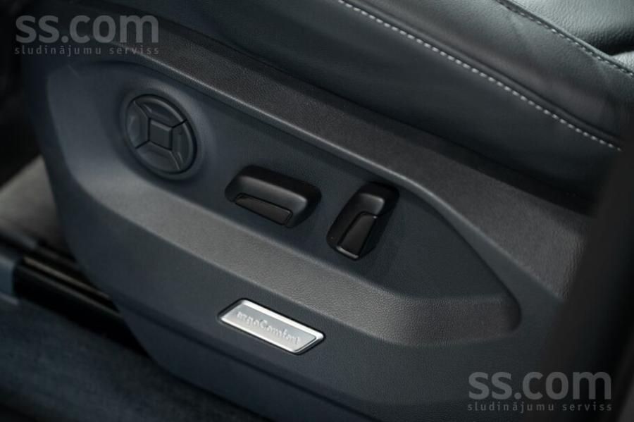 Pelēks Volkswagen Touareg 2023 Rīga, ar dzinēja tilpumu 3.00 L un nobraukumu 33 tūkst. km par 49500 €, foto 17 vietnē AUTOMOTO.COM.LV