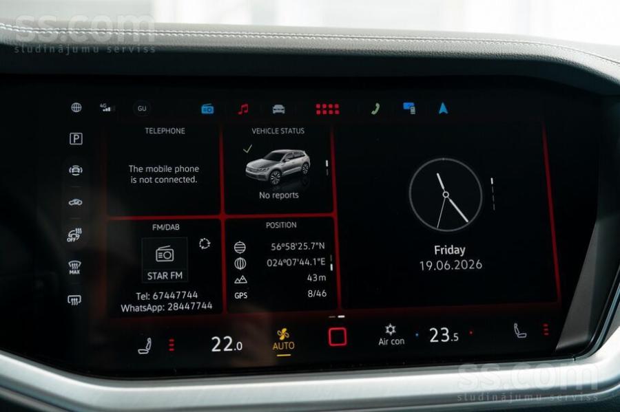 Pelēks Volkswagen Touareg 2023 Rīga, ar dzinēja tilpumu 3.00 L un nobraukumu 33 tūkst. km par 49500 €, foto 21 vietnē AUTOMOTO.COM.LV