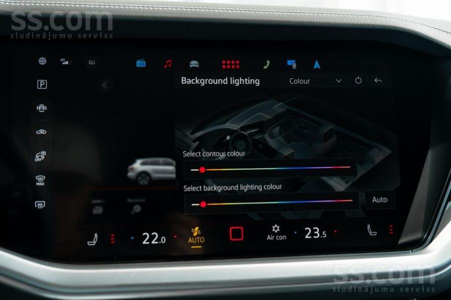 Pelēks Volkswagen Touareg 2023 Rīga, ar dzinēja tilpumu 3.00 L un nobraukumu 33 tūkst. km par 49500 €, foto 25 vietnē AUTOMOTO.COM.LV