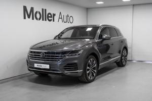 Pelēks Volkswagen Touareg 2023 Viļņa, ar dzinēja tilpumu 3.00 L un nobraukumu 101 tūkst. km par 46900 €, foto 5 vietnē AUTOMOTO.COM.LV