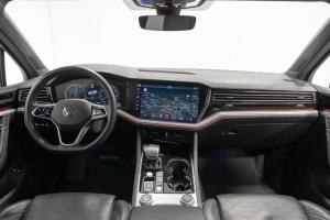 Pelēks Volkswagen Touareg 2023 Viļņa, ar dzinēja tilpumu 3.00 L un nobraukumu 101 tūkst. km par 46900 €, foto 13 vietnē AUTOMOTO.COM.LV