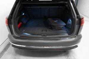 Pelēks Volkswagen Touareg 2023 Viļņa, ar dzinēja tilpumu 3.00 L un nobraukumu 101 tūkst. km par 46900 €, foto 30 vietnē AUTOMOTO.COM.LV