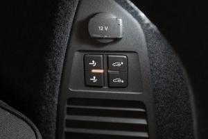Pelēks Volkswagen Touareg 2023 Viļņa, ar dzinēja tilpumu 3.00 L un nobraukumu 101 tūkst. km par 46900 €, foto 32 vietnē AUTOMOTO.COM.LV