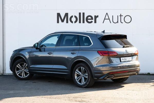 Pelēks Volkswagen Touareg 2023 Rīga, ar dzinēja tilpumu 3.00 L un nobraukumu 129 tūkst. km par 44900 €, foto 3 vietnē AUTOMOTO.COM.LV