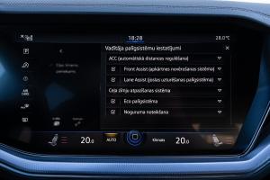 Grey Volkswagen Touareg 2023 in Riga, with an engine capacity of 3.00 L and mileage of 129 thousand km for 44900 €, photo 20 on AUTOMOTO.COM.LV
