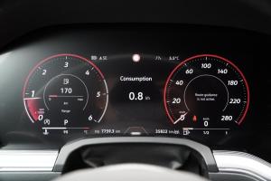 Pelēks Volkswagen Touareg 2024 Peetri, ar dzinēja tilpumu 3.00 L un nobraukumu 0 tūkst. km par 62900 €, foto 24 vietnē AUTOMOTO.COM.LV