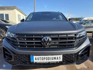 Grey Volkswagen Touareg 2024 in Vilnius, with an engine capacity of 3.00 L and mileage of 1 thousand km for 67990 €, photo 5 on AUTOMOTO.COM.LV