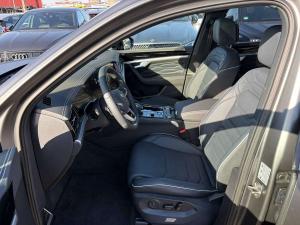 Grey Volkswagen Touareg 2024 in Vilnius, with an engine capacity of 3.00 L and mileage of 1 thousand km for 67990 €, photo 14 on AUTOMOTO.COM.LV