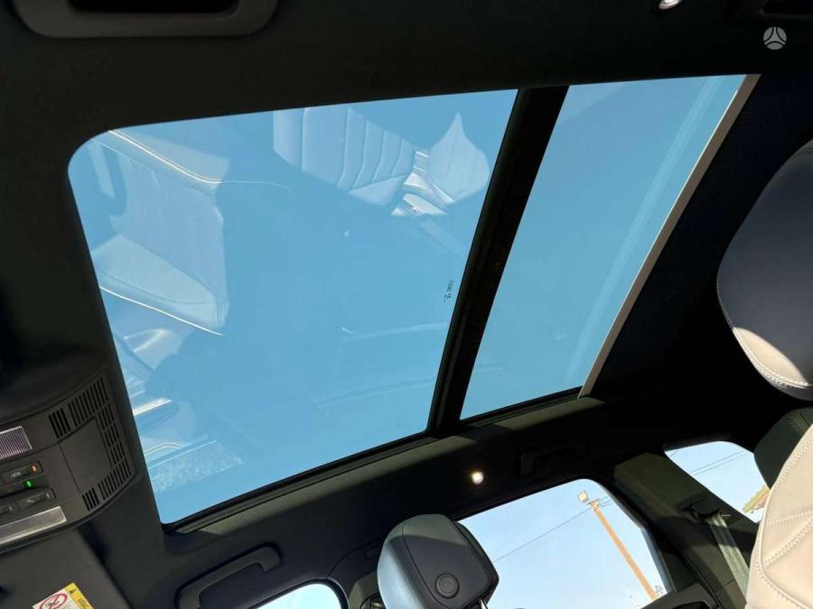 Grey Volkswagen Touareg 2024 in Vilnius, with an engine capacity of 3.00 L and mileage of 1 thousand km for 67990 €, photo 17 on AUTOMOTO.COM.LV