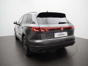 Pelēks Volkswagen Touareg 2024 Viļņa, ar dzinēja tilpumu 2.97 L un nobraukumu 18 tūkst. km par 59900 €, foto 7 vietnē AUTOMOTO.COM.LV