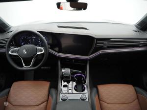 Pelēks Volkswagen Touareg 2024 Viļņa, ar dzinēja tilpumu 2.97 L un nobraukumu 18 tūkst. km par 59900 €, foto 17 vietnē AUTOMOTO.COM.LV