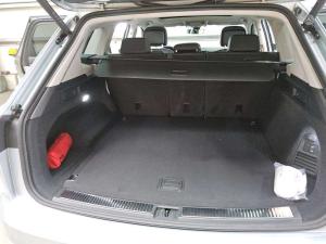 Grey Volkswagen Touareg 2024 in Vilnius, with an engine capacity of 3.00 L and mileage of 65 thousand km for 55490 €, photo 6 on AUTOMOTO.COM.LV